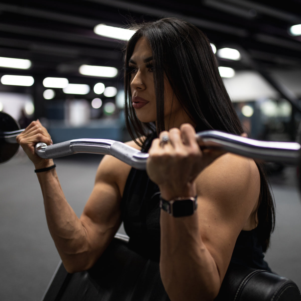 Preacher Curls: 3 Benefits And How To Do Them – Swolverine