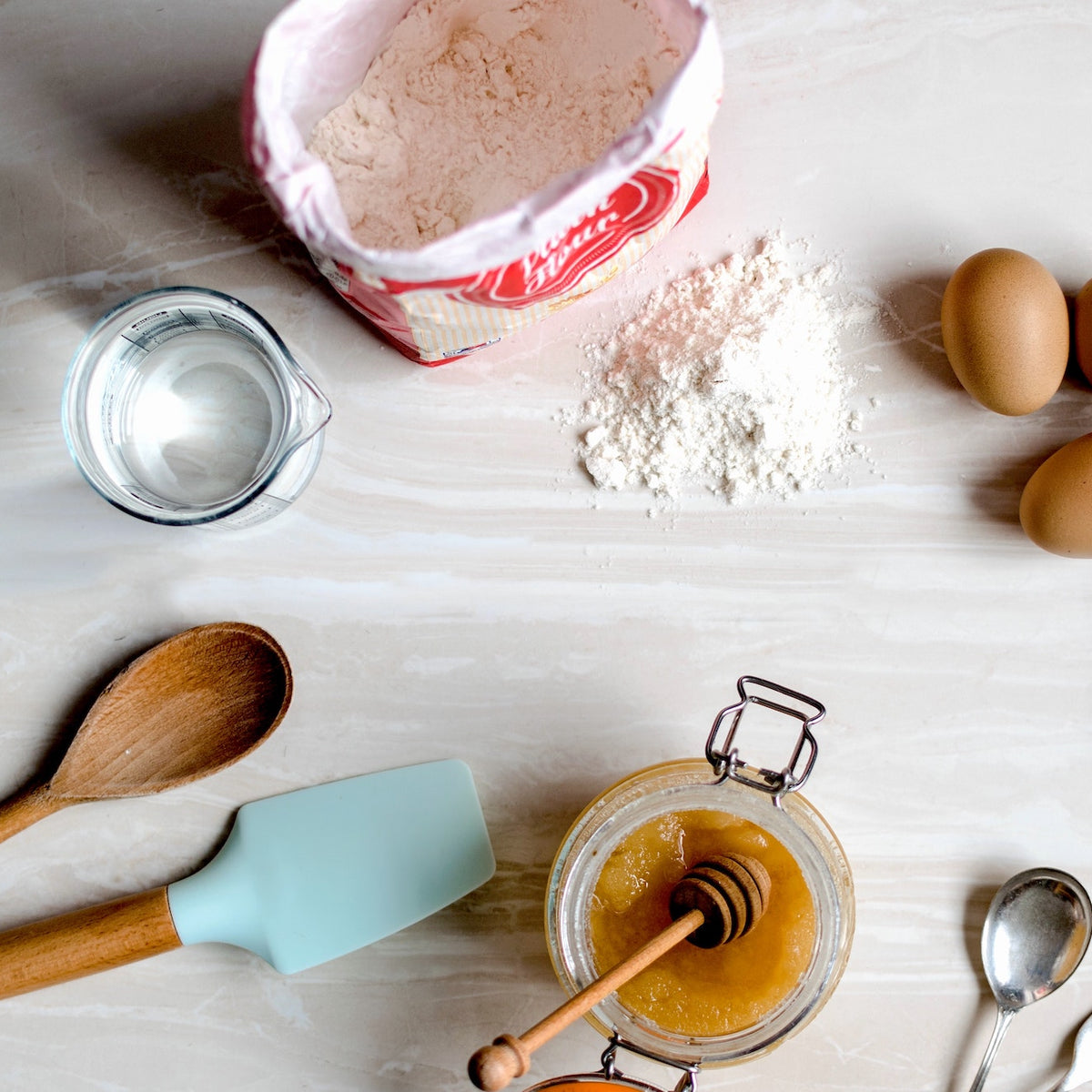 8 Baking Powder Alternatives | Substitutes For Baking Powder – Swolverine